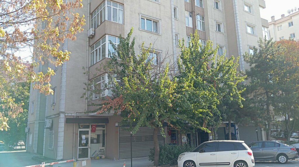 Özel ağız ve diş sağlığı klinikleri ve muayenehaneleri Diş Hekimi Haluk Bulutcu, İstanbul, foto