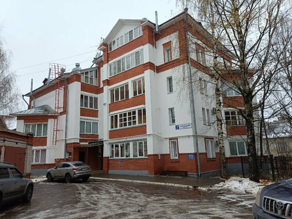 Bina, site yönetimi Копанский 7а, Kirov, foto