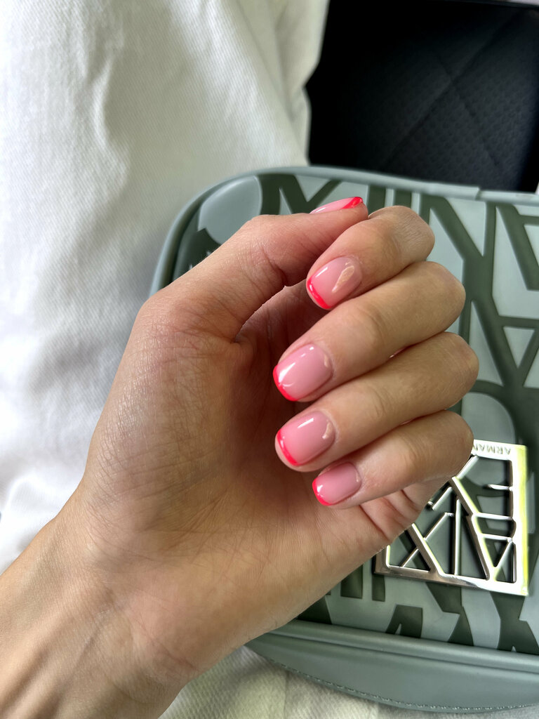 Manikür-pedikür Nails Brows, Yekaterinburg, foto