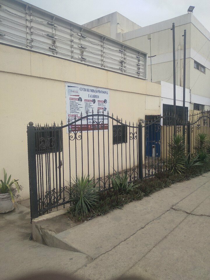 Eğitim merkezleri Digicenter Centro de Formação, Loanda, foto
