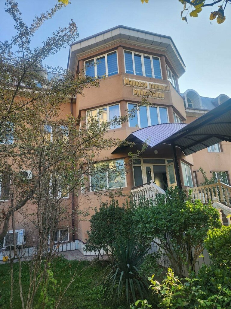 Tıp merkezleri ve klinikler Клиника Мунаварра, Hücent, foto