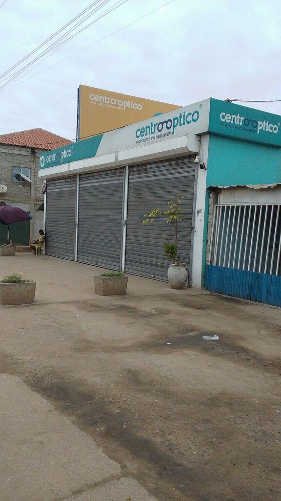 Optik Centrooptico Golfe II, Loanda, foto