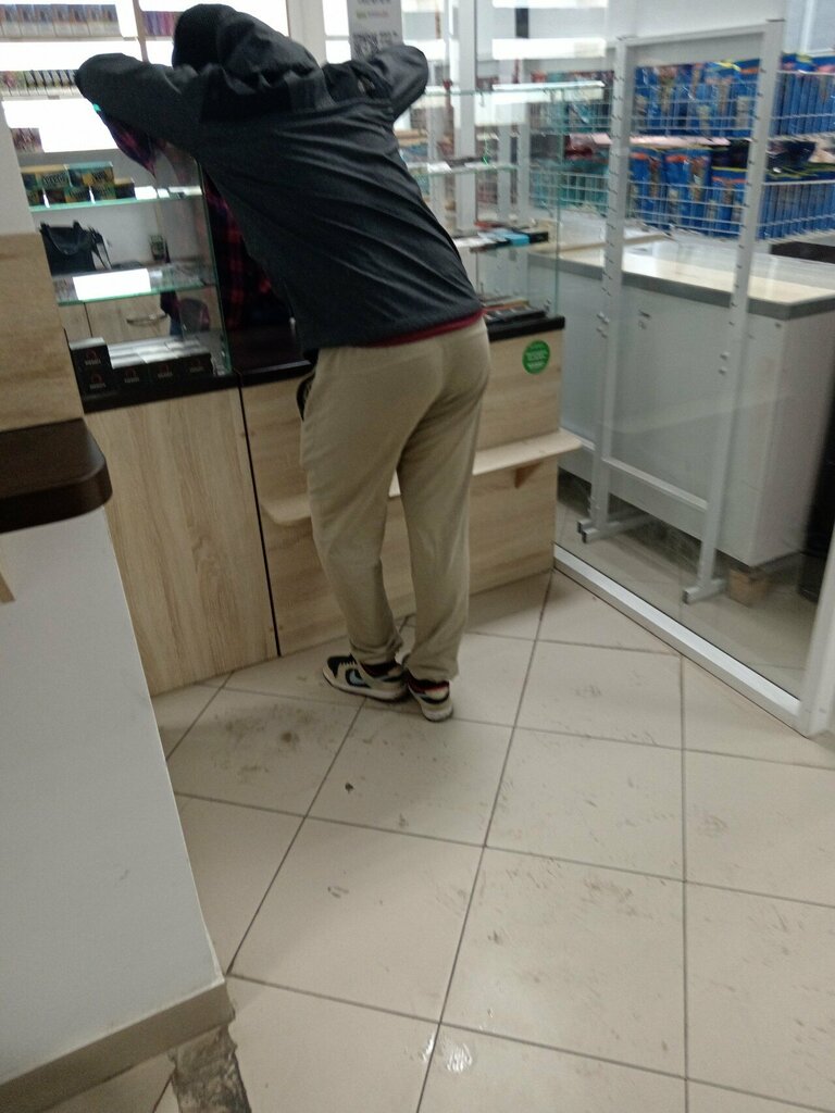 Elektronik sigara satış noktaları Vapelabs, торговая компания, Nijnevartovsk, foto