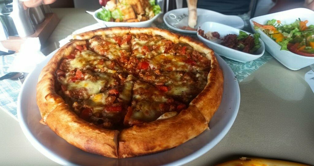 Restoran Özoğlu Pide Kebap, Altınova, foto