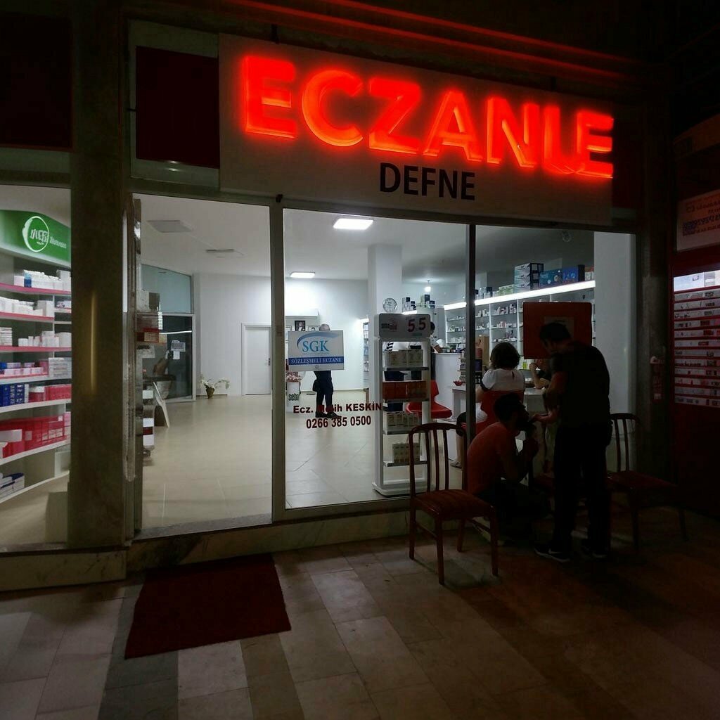 Eczaneler Defne Eczanesi, Edremit, foto