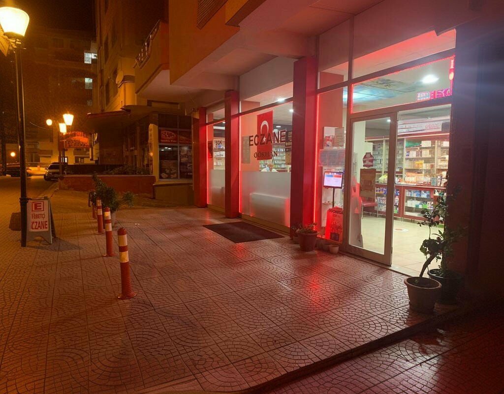 Eczaneler Gökhan Eczanesi, Akçaabat, foto