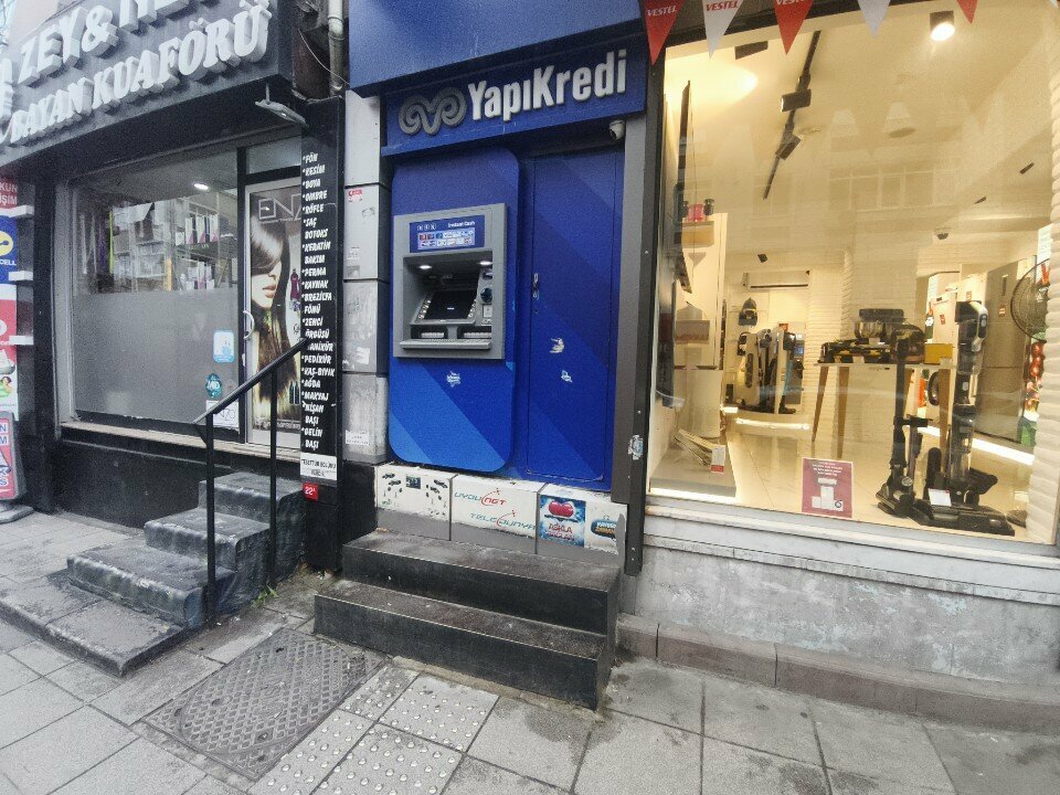 ATM'ler Yapı kredi bankamatik, İstanbul, foto