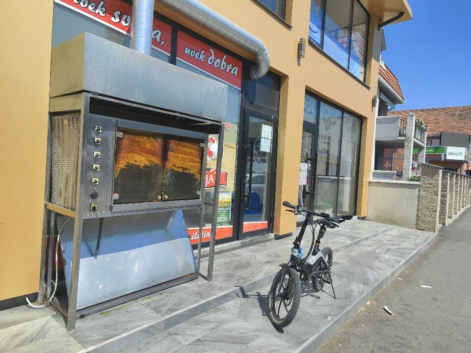 Kanatlı hayvan ürünleri ve yumurta Piljan, Belgrad, foto