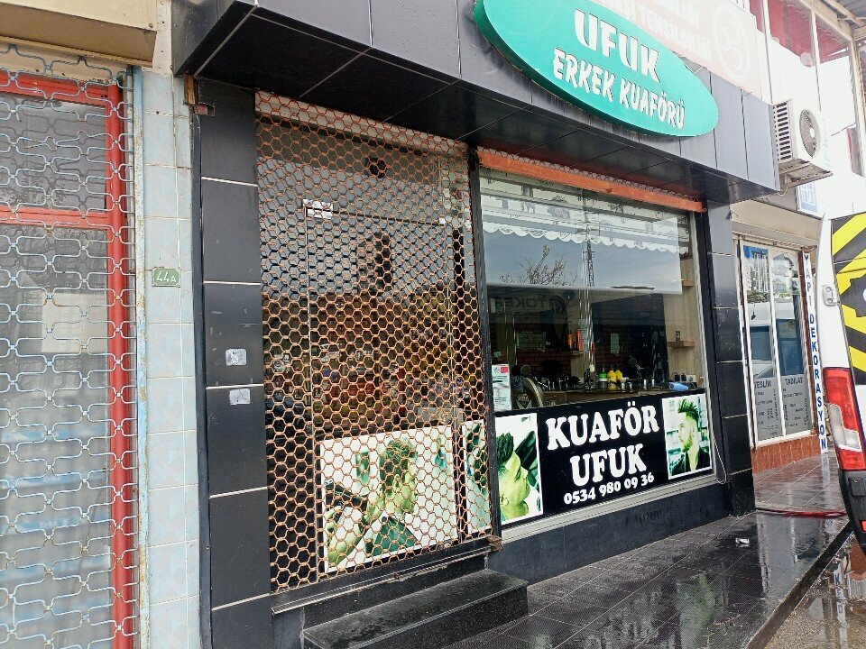 Berberler Ufuk Erkek Kuaförü, Bursa, foto