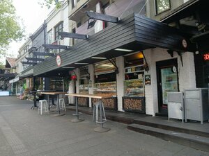 Kod nas (Dr Milutina Ivkovica Street No:2E), ekmek fırını  Belgrad'dan