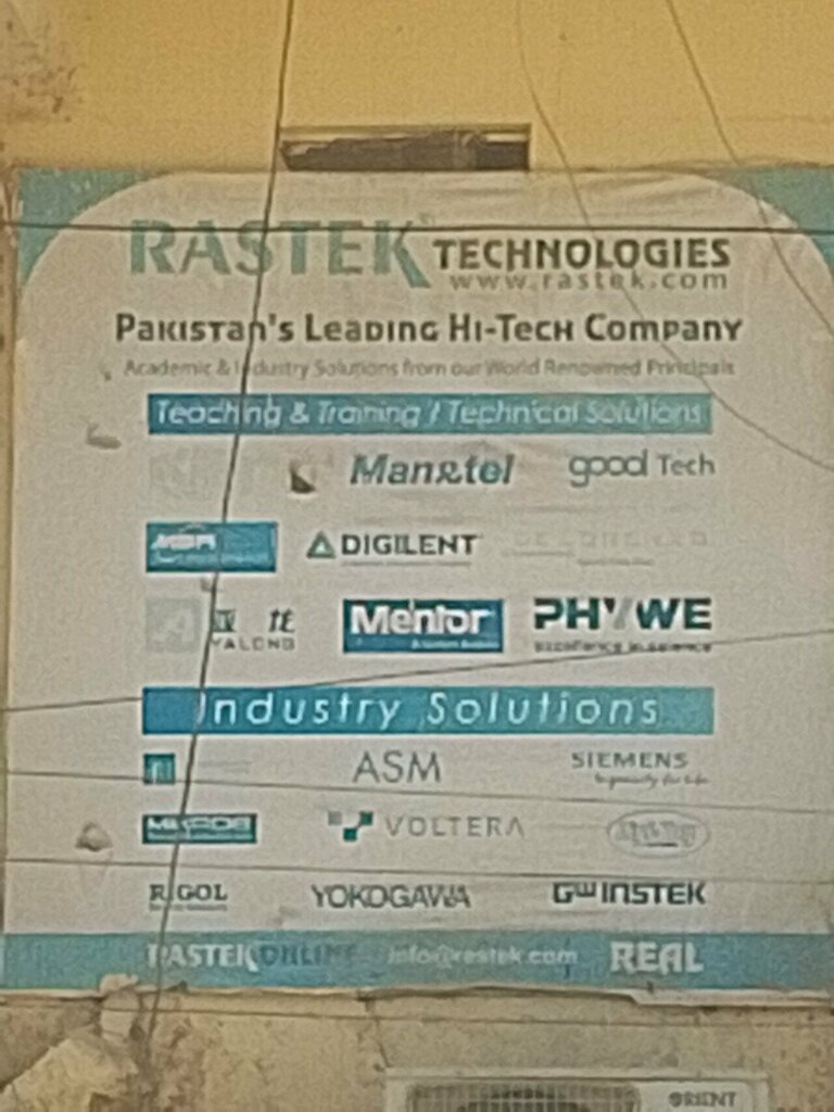 Üniversiteler Rastej technology, Karaçi, foto