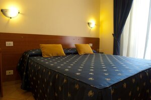 Hotel Cervia (Via Palestro No:55), otel  Roma'dan