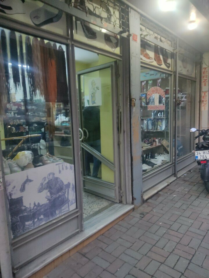 Ayakkabı tamiri Çalışkan Kundura Ayakkabı Hastanesi, İstanbul, foto