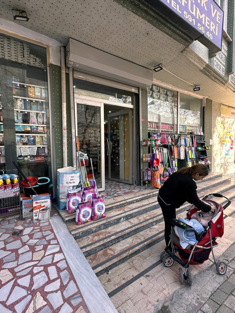 Temizlik ürünleri Umut Temizlik ve Parfümeri, İstanbul, foto