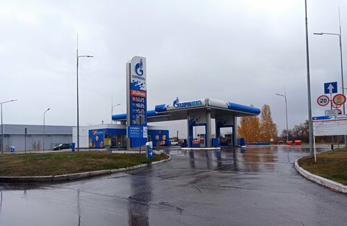 Benzin istasyonu Gazpromneft, Belovo, foto