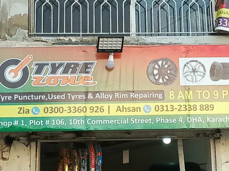 Jant ve lastikçiler Tyre zone, Karaçi, foto
