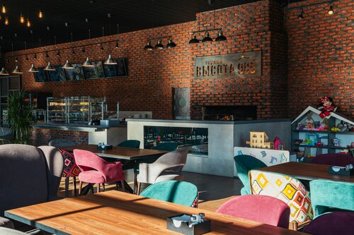 Restoran Gornaya Vysota 985, Adıge Cumhuriyeti, foto