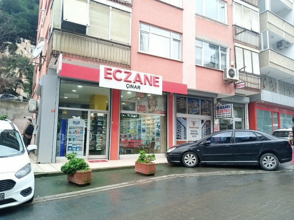 Eczaneler Çınar Eczanesi, İstanbul, foto