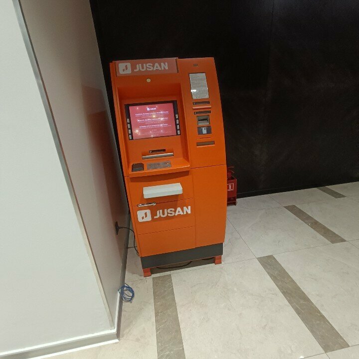 ATM'ler Alatau City Bank, Astana, foto