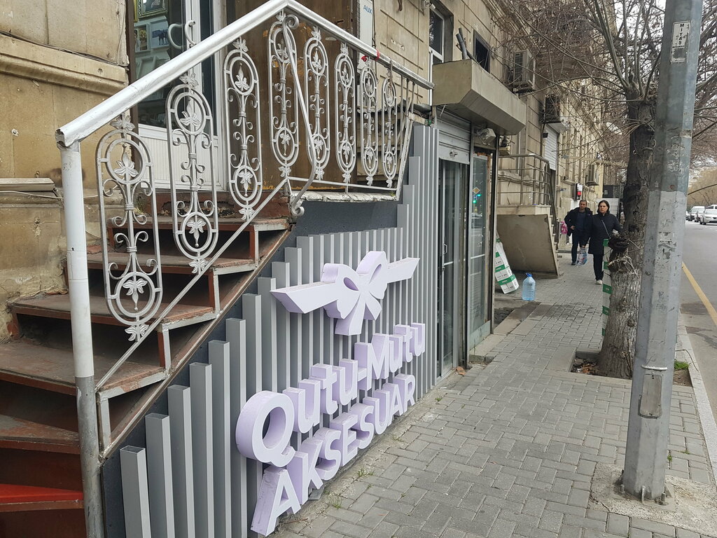 Çocuk oyunları ve oyuncakları Qutu mutu, Bakü, foto