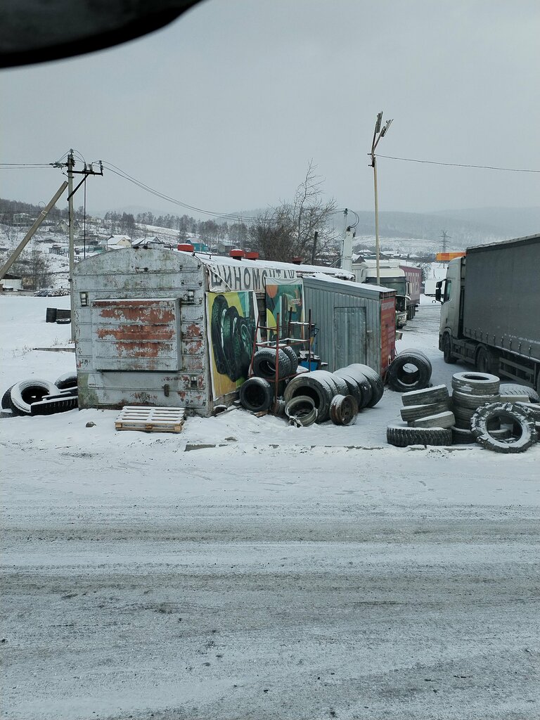 Oto lastik tamiri Шиномонтаж, İrkutskaya oblastı, foto