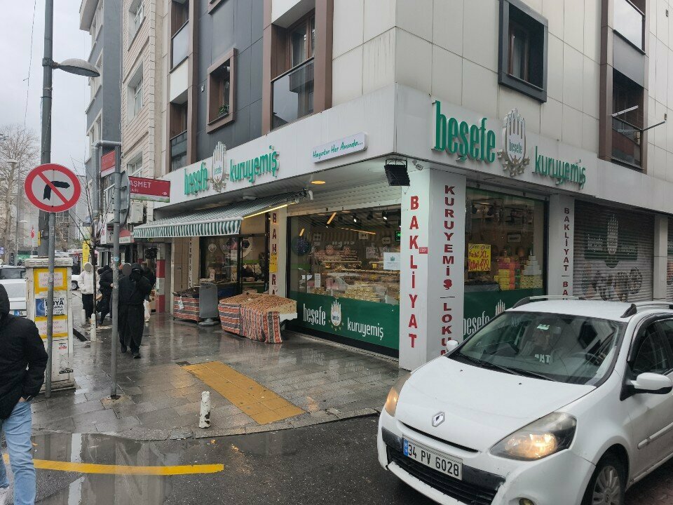 Kuruyemiş, atıştırmalık, kuru meyve Beşefe Kuruyemiş, İstanbul, foto