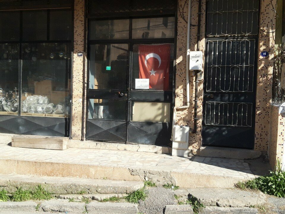 Lamba ve avize mağazaları Aksu Aydınlatma, İzmir, foto