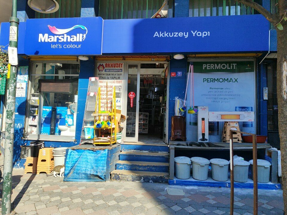 Boya ve cila malzemeleri üretim ve satış yerleri Marshall, İstanbul, foto