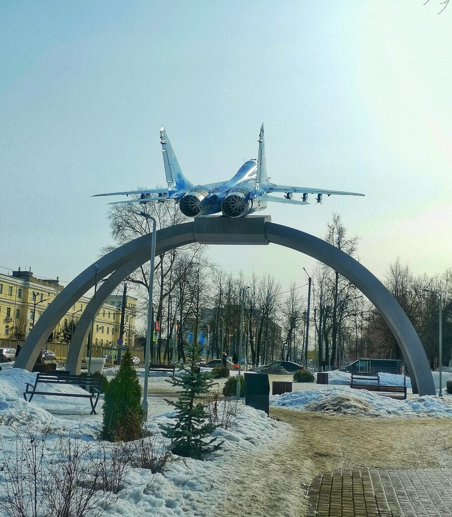 Kültür ve eğlence parkları сквер 80-летия завода Лепсе, Kirov, foto
