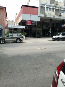 Garagem (Luanda, Avenida Rei Katyavala), otomobil servisi  Loanda'dan