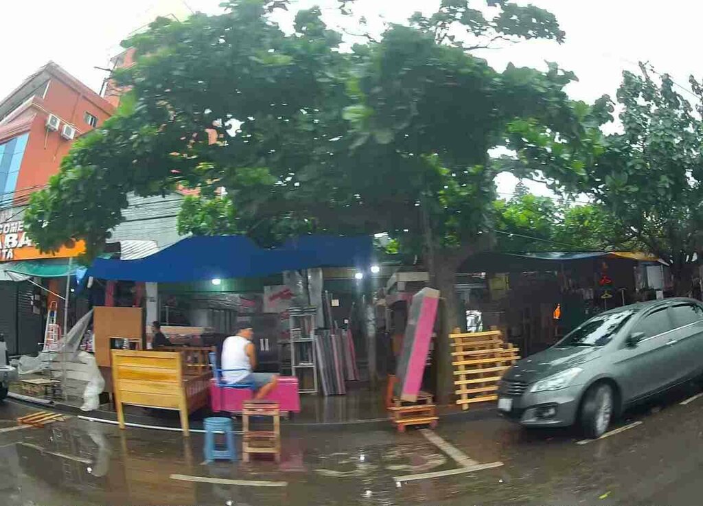 Ev temizlik ürünleri Home Goods Store, Santa‑Krus, foto