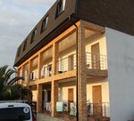 Гостевой дом у Арутюна (Oktyabrskaya ulitsa No:388, Kheivani Village), konuk evi  Gagra Bölgesi'nden