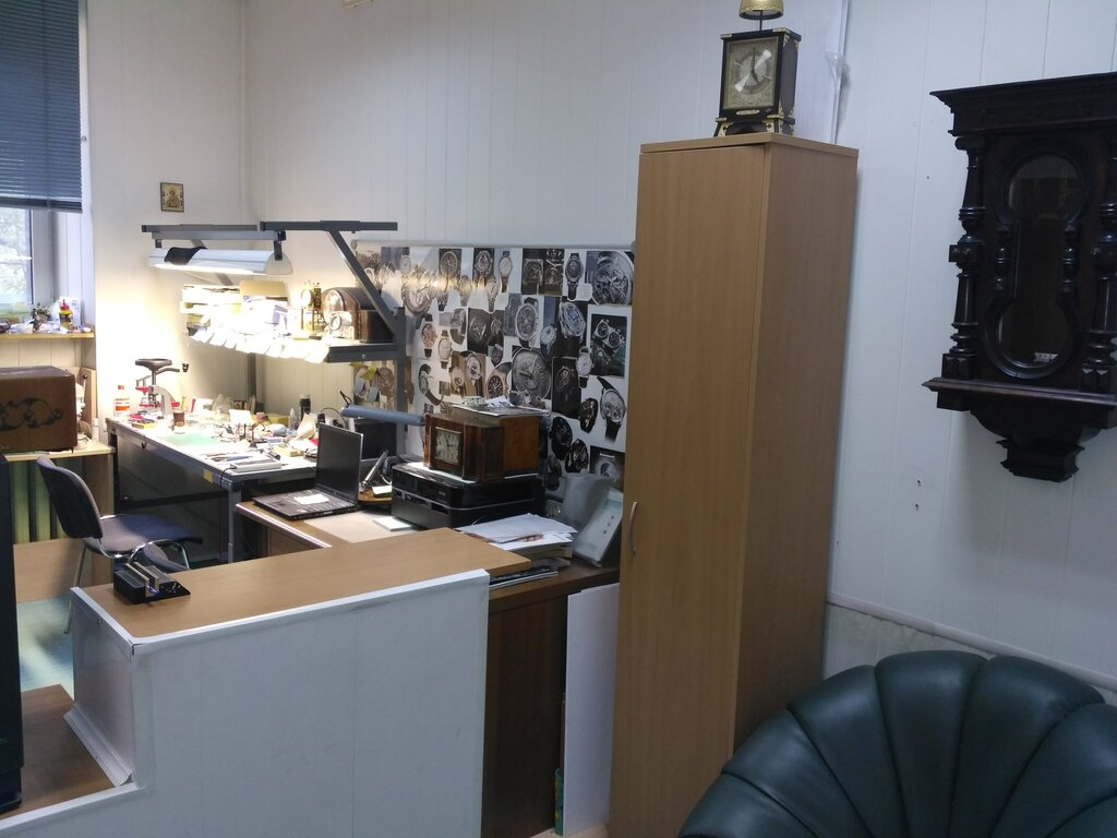 Saat tamircileri Service-chasov, Moskova, foto