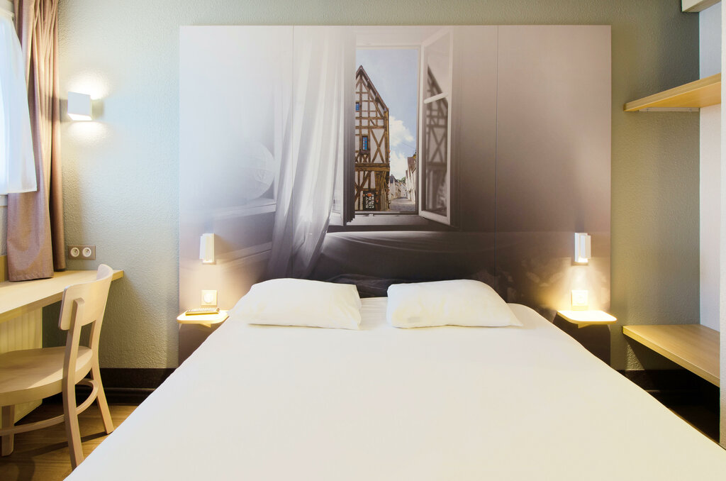 Otel B&b Hotel Chartres Le Forum, , foto