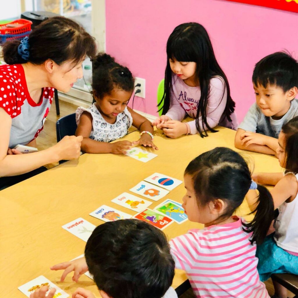 Ortaokul Apple Tree Preschool and Kindergarten, Anaheim, foto