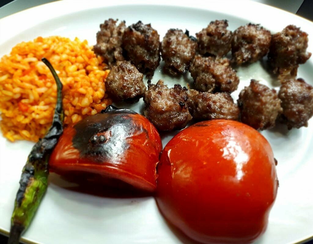 Restoran Salihli Divan Odun Köfte & Çorba Salonu, Manisa, foto