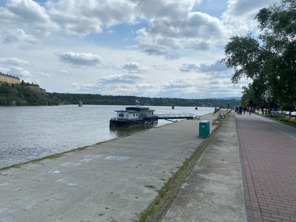 Ticari iskele Пристанище, Novi Sad, foto