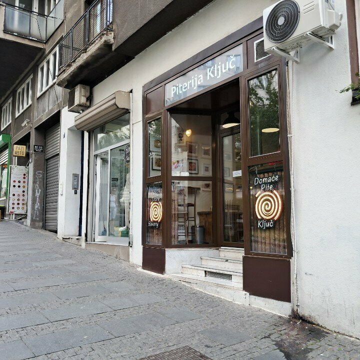 Bira üretim ekipmanları Piterija Ključ, Belgrad, foto
