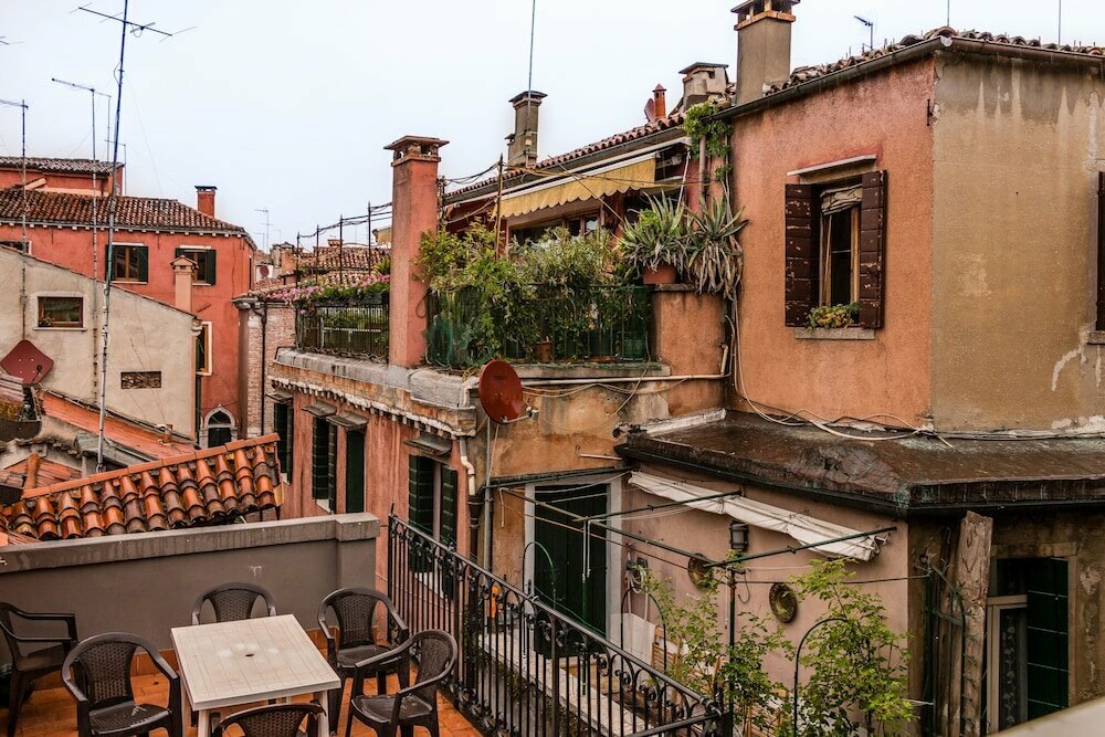 Daireler Saint Mark's Basilica in 200 meters, Venedik, foto