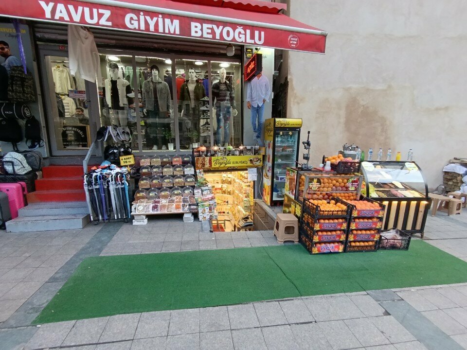 Kuruyemiş, atıştırmalık, kuru meyve Beyoğlu Kuruyemiş, İstanbul, foto