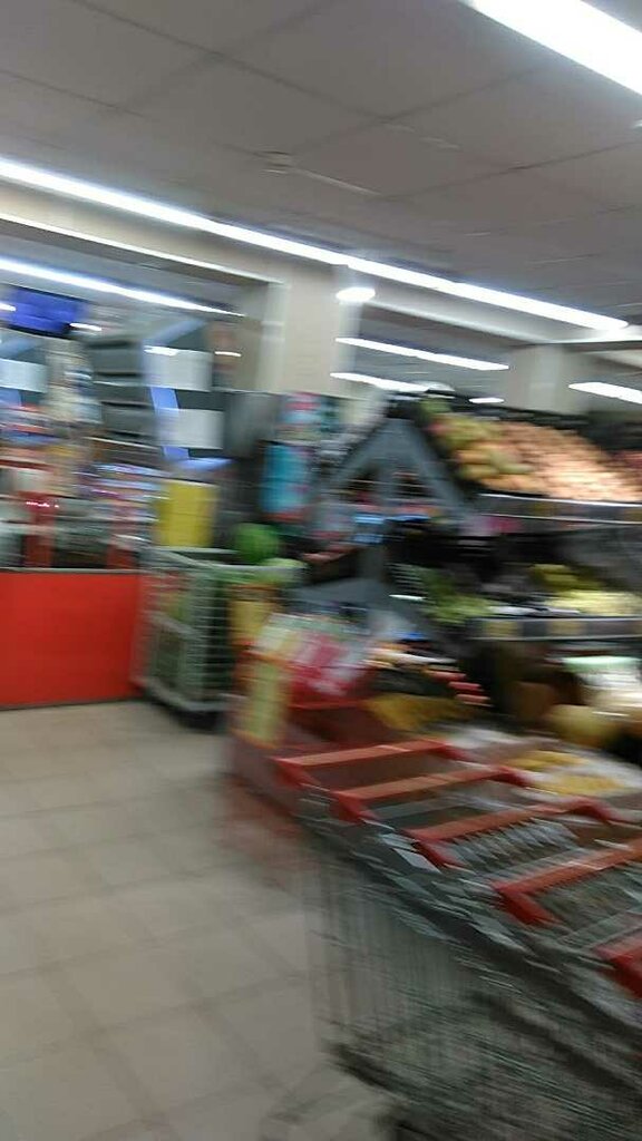 Süpermarket Dixi, Poçinok, foto
