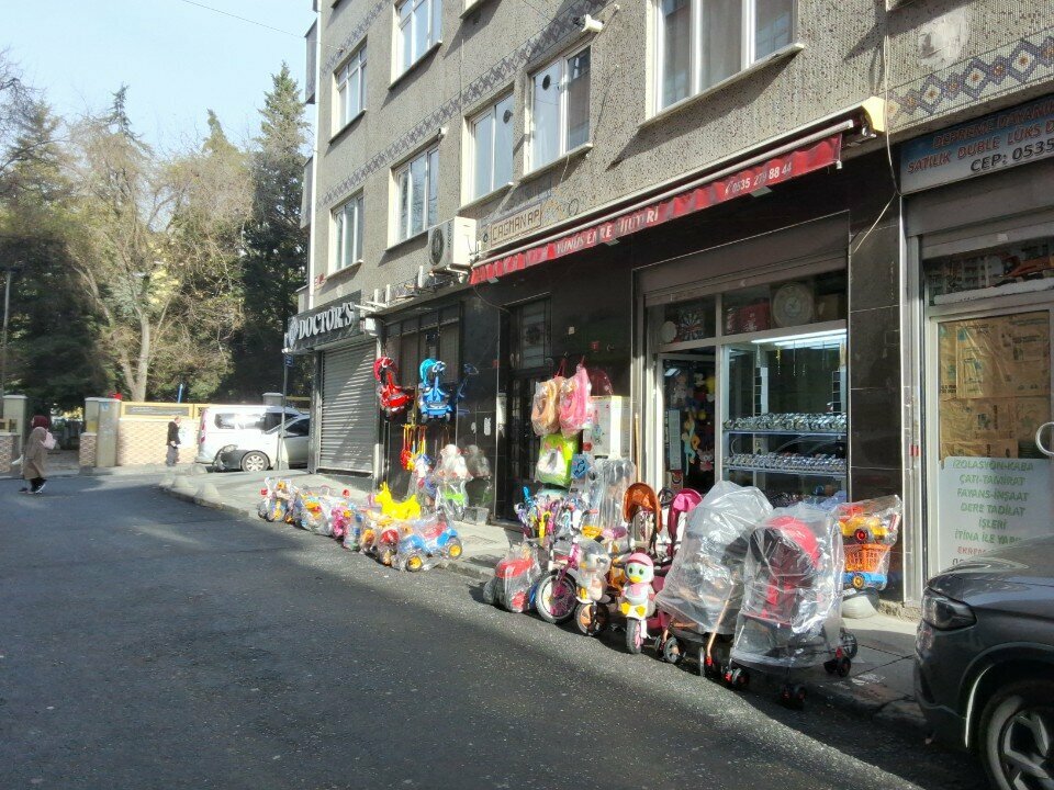 Bijuteriler Yunus Emre Bijuteri, İstanbul, foto