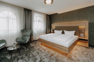 Hotel Schwarzer Adler Stendal (Kornmarkt No:5, Stendal), otel  Stendal'dan