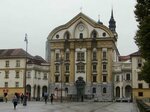 Ursuline Church of the Holy Trinity (Slovenska cesta No:21), ortodoks kiliseleri  Ljubljana'dan