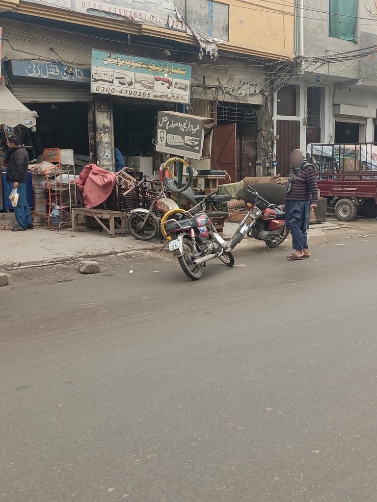 Mobilya mağazaları Shahbaz Furniture and Sofa Poshish, Lahor, foto