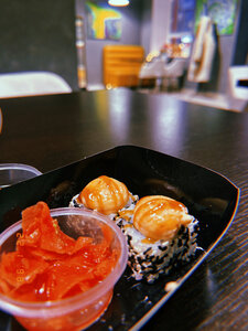 Zhishi Sushi (ulitsa Kommuny No:41), suşi restoranı  Sysert'ten
