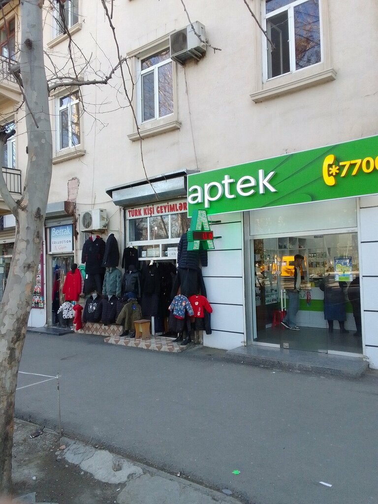 Giyim mağazası Türk kişi geyimləri, Mingeçevir, foto