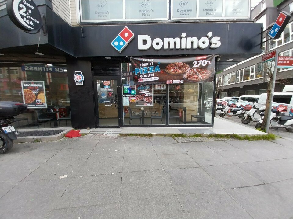 Pizzacılar Domino's Pizza, İstanbul, foto