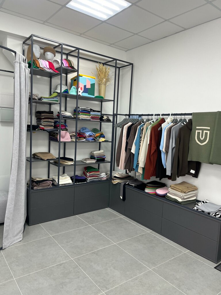 Şapka satan mağazalar Yutti, Yekaterinburg, foto