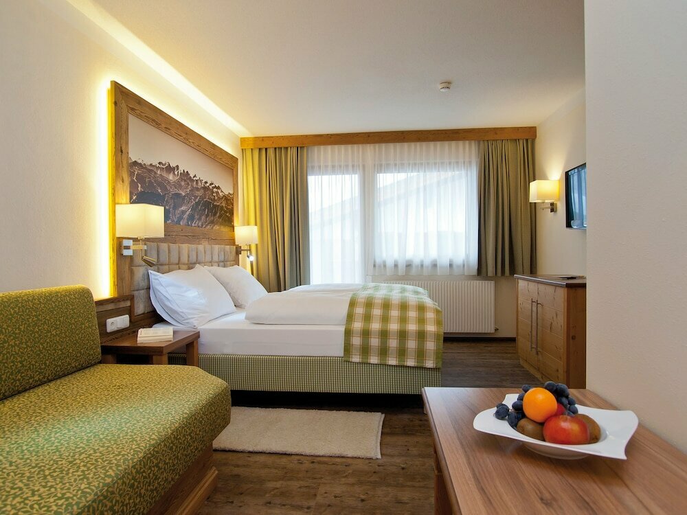 Otel Hotel Alte Post, Tirol, foto